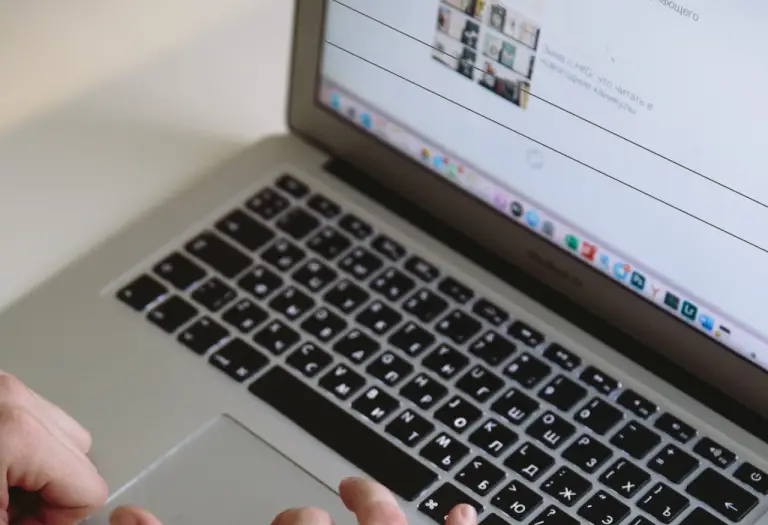 6 Ways to Fix Black Horizontal Lines on Laptop Screen (All you need to ...